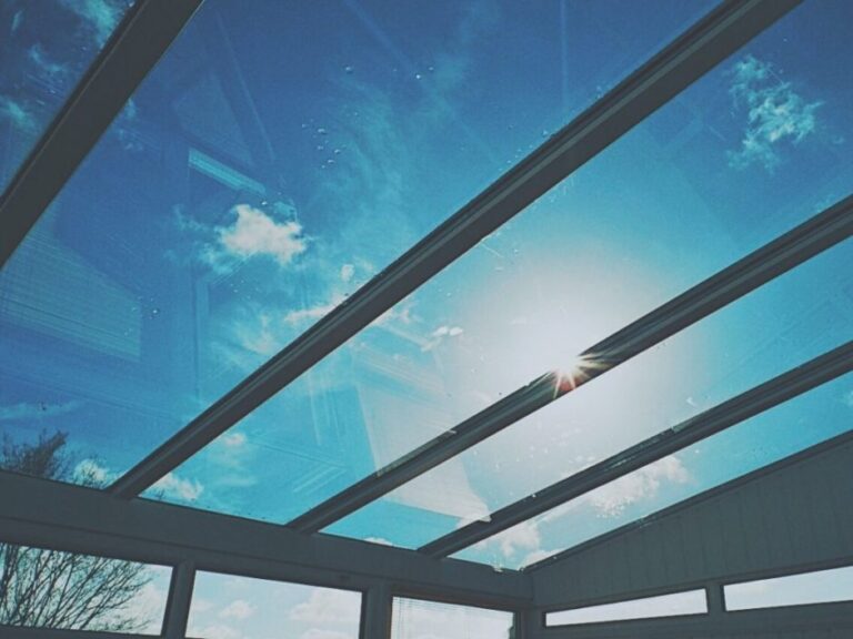 11 Dynamic Glass Types for Buildings - Envisage Scapes